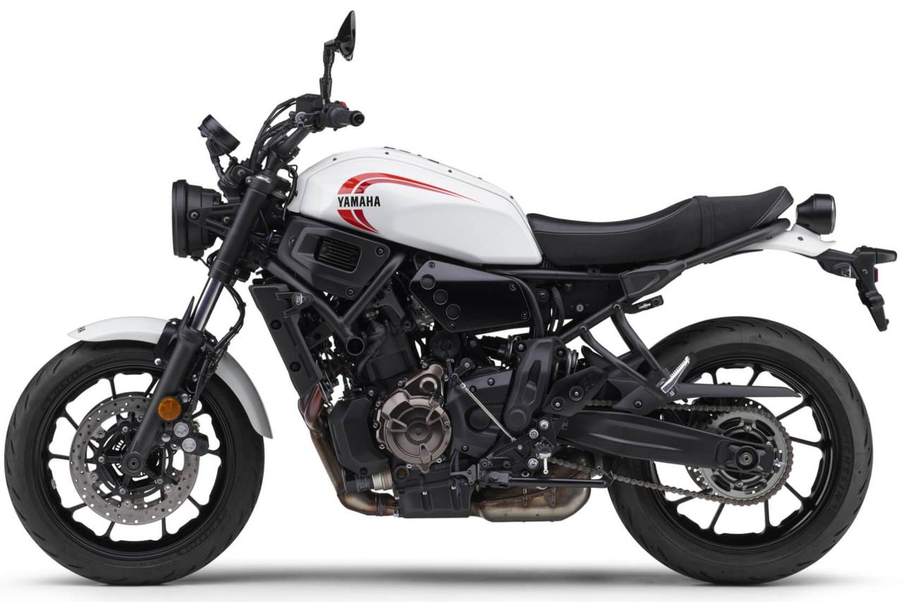 XSRシリーズ初採用の新色・ブルーが登場！ ヤマハ「XSR700 ABS」2025年モデルはカラーが変更され8月8日に発売 - webオートバイ