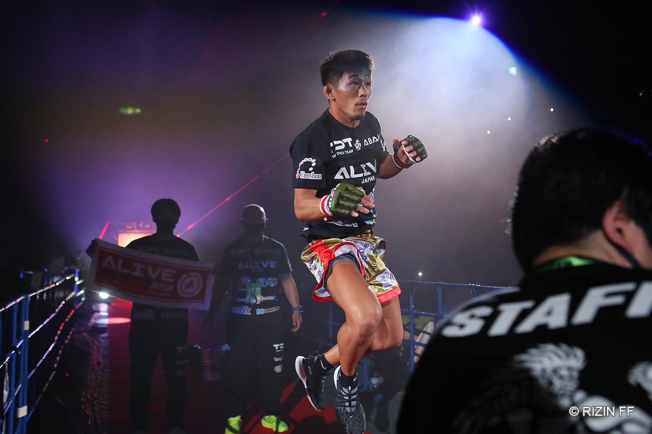 【試合結果】Yogibo presents RIZIN.27 第5試合／村元友太郎 vs. 山本聖悟 - RIZIN FIGHTING ...