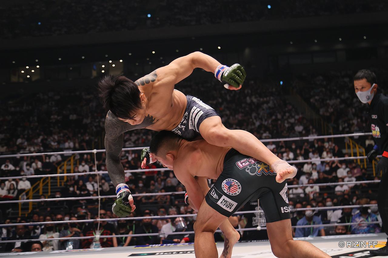 【試合結果】湘南美容クリニック presents RIZIN.38 第7試合／堀口恭司 vs. 金太郎 - RIZIN FIGHTING ...