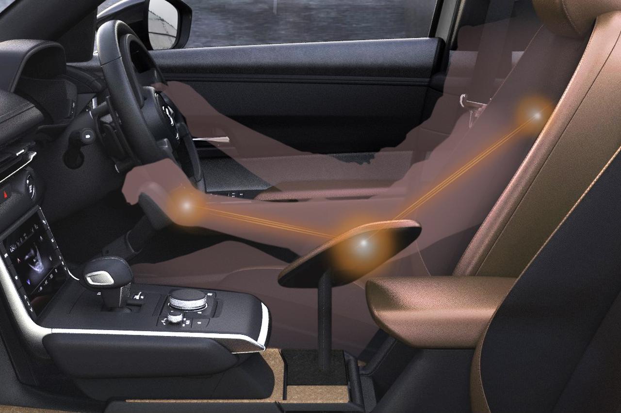 マツダMX-30を手動で運転できる「SeDV」の受注がスタート。家族や友人とのロングドライブがもっと自由に楽しめる (1/2) - Web ...