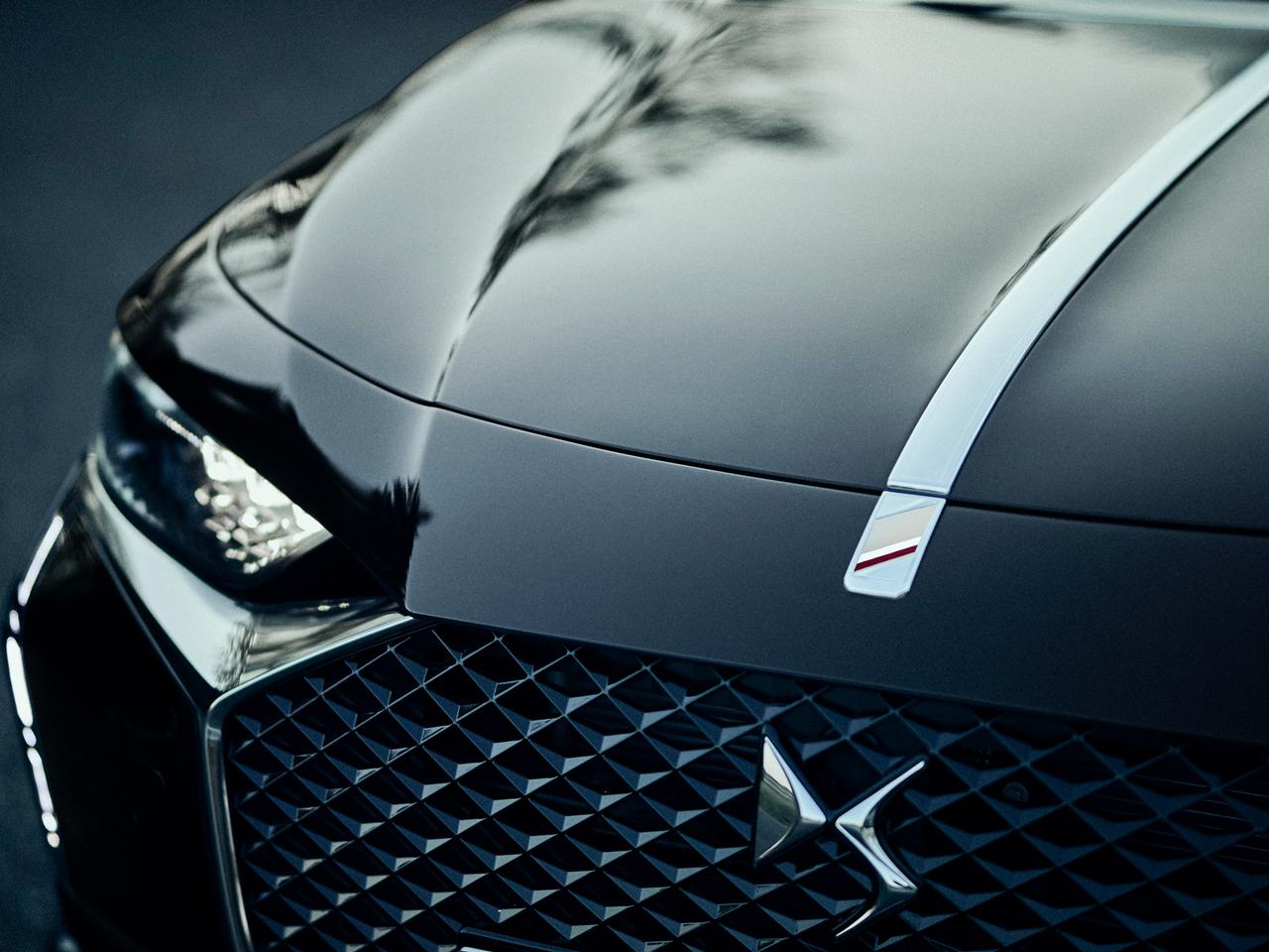 DSのラグジュアリーセダン「DS9」日本発表。ガソリンエンジンとPHEVをラインナップし、車両価格は630万円〜 (1/2) - Webモーターマガジン