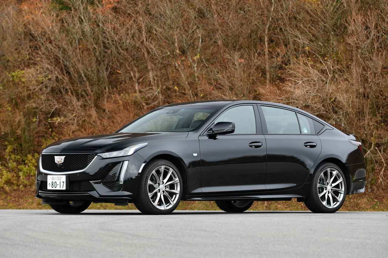 PR【動画】キャデラック CT5はスポーツセダンか否か。伝統のラグジュアリー性と革新のスポーツ性を融合させたプレミアムカー (1/3) - Webモーターマガジン