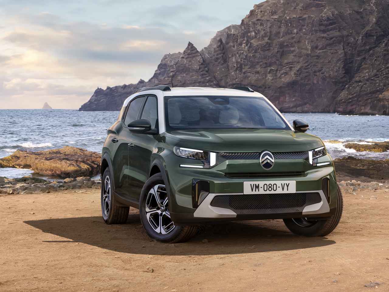 シトロエンが欧州で新型C3エアクロスSUVを発表、最新世代のプラットフォームで全面刷新 (1/2) - Webモーターマガジン
