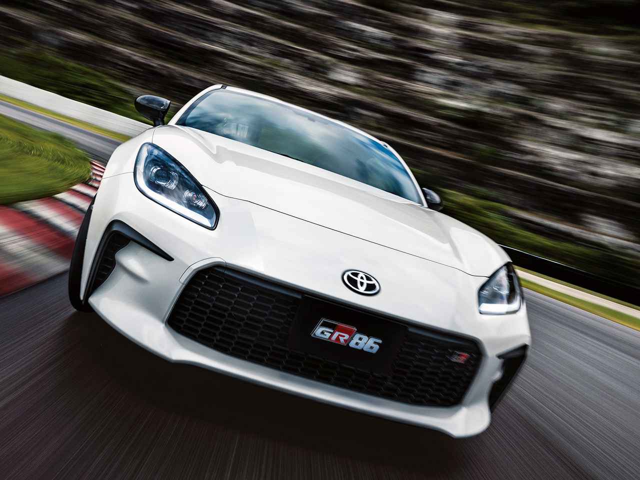 北米市場向けに柑橘系イエローが映える！特別仕様「GR86 ユズエディション」が登場 (1/2) - Webモーターマガジン