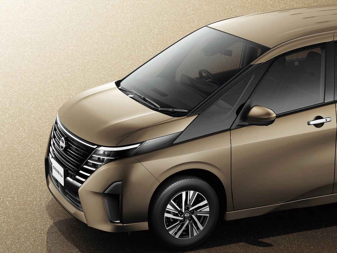 日産 セレナ e-POWER車に「e-4ORCE」を設定。ハイブリッド車に待望の4WDを追加設定 (1/2) - Webモーターマガジン