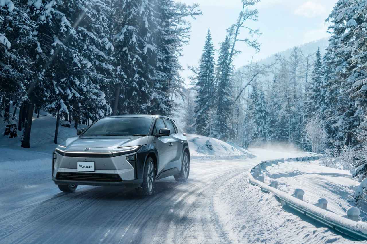 「より魅力的なBEV」を目指して。トヨタ「bZ4X」が本気の新サービスとともに進化を果たす (2/3) - Webモーターマガジン