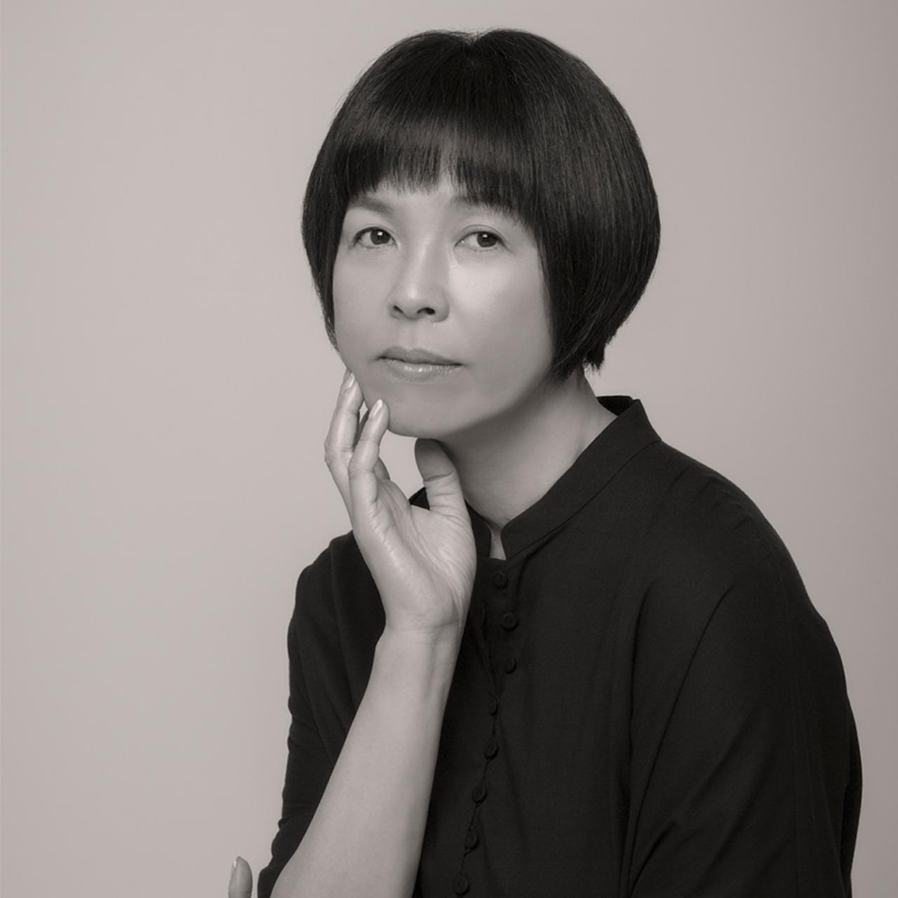 原田マハ × 伊藤ハンス 「物語のある服」を生み出す、 クリエーションの原動力 (1/1) - T JAPAN:The New York ...