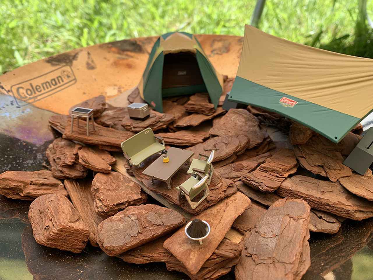 コールマンのミニチュアフィギュア、キャンプ場で遊んでみた！TABLE CAMP“映える”写真対決！ (2/2) - SOTOBIRA