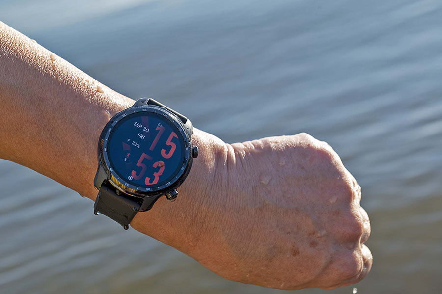 定価3万円台の“全部入り”スマートウォッチ「TicWatch」をキャンプで試してみた！iPhoneと連携するとどうなる？ - SOTOBIRA