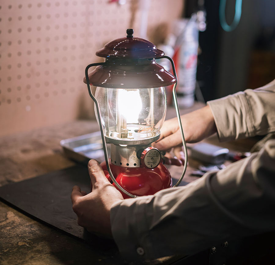 不調の「コールマン200A」を復活させた！自宅でできるヴィンテージランタンのチェック＆メンテナンス方法 - SOTOBIRA
