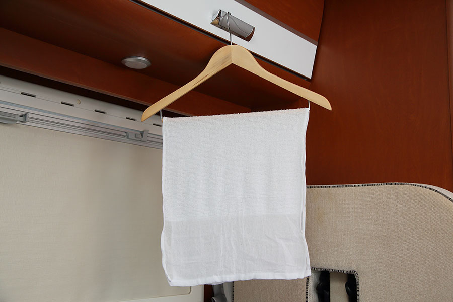 キャンピングカーだから快眠は当たり前！ ではないみたい……ベッドの基本と就寝に関するQ&A - SOTOBIRA