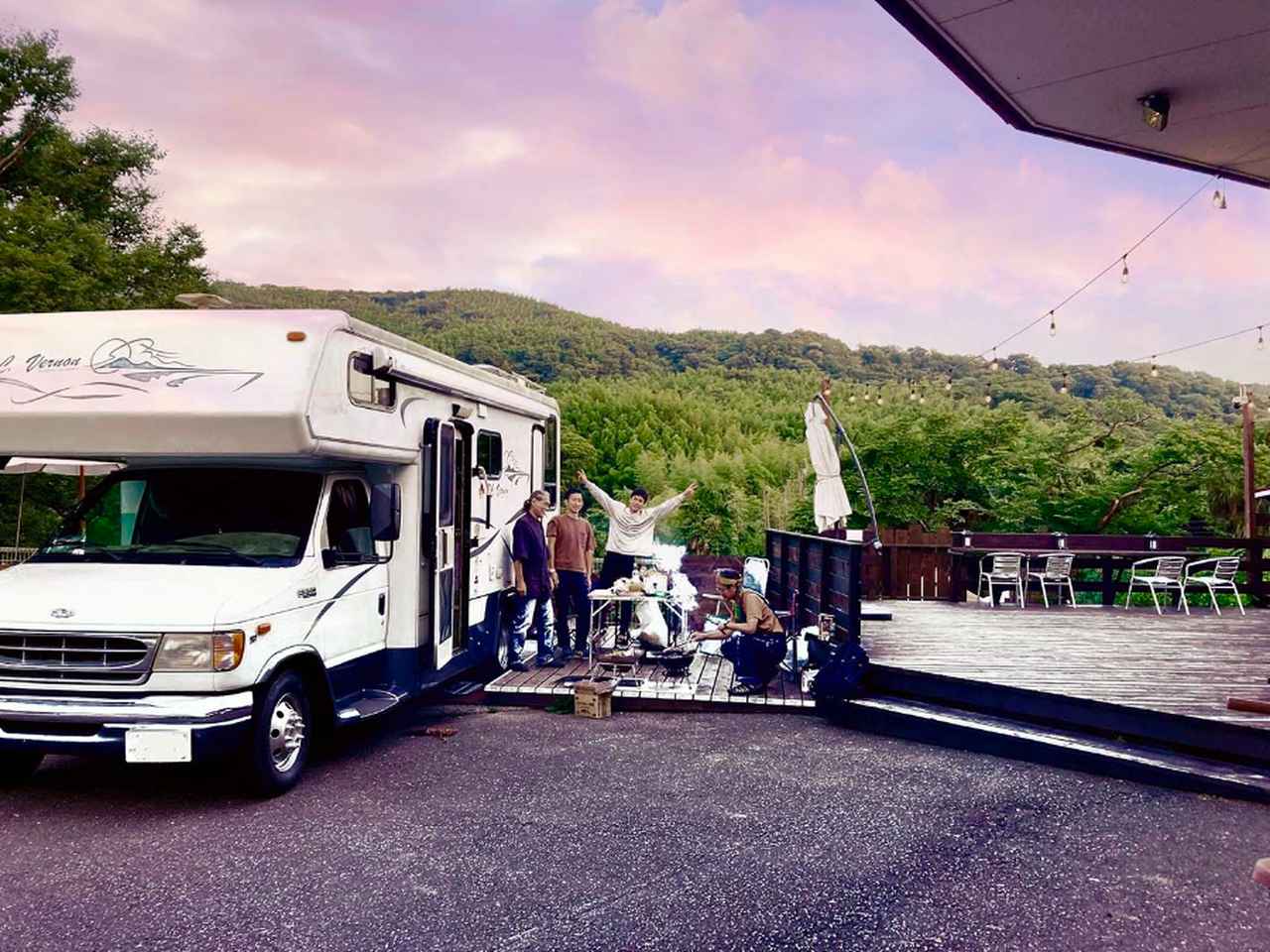 鎌倉観光の拠点に最適な車中泊スポット！焚き火OK、海も近い、葉山のRVパークが誕生 - SOTOBIRA