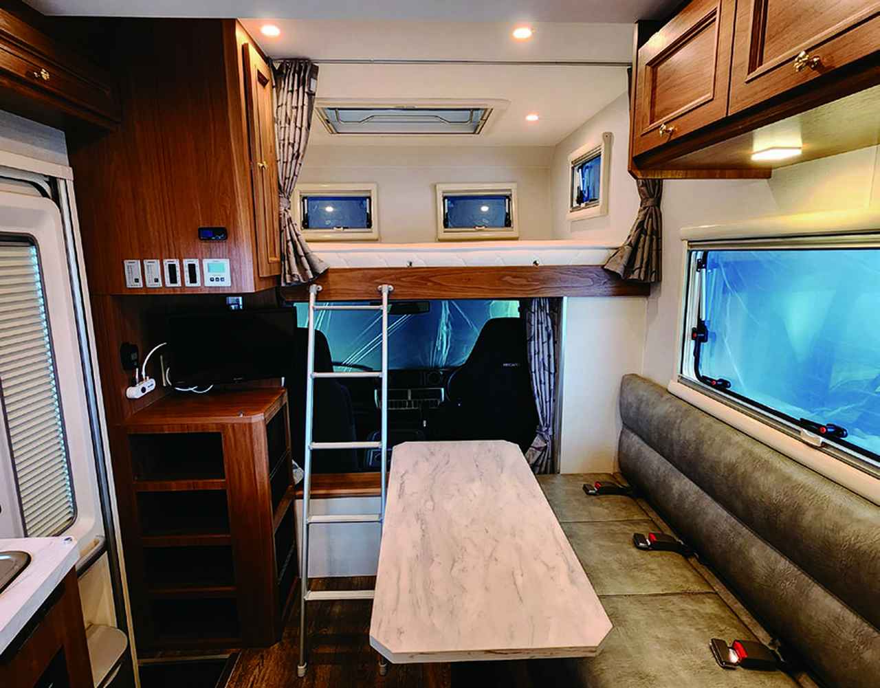 あの人気キャンピングカーがリニュ―アル！クラシカルなアメリカンテイストだけど中身は最新！ - SOTOBIRA