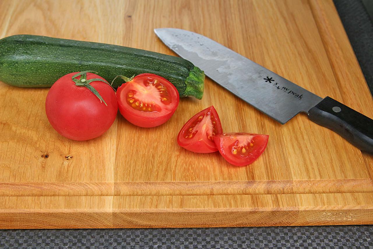 車中泊旅には真空断熱クーラーボックス「QOOL」がベストな選択!? 2023年のトレンドは「真空断熱パネル」 - SOTOBIRA