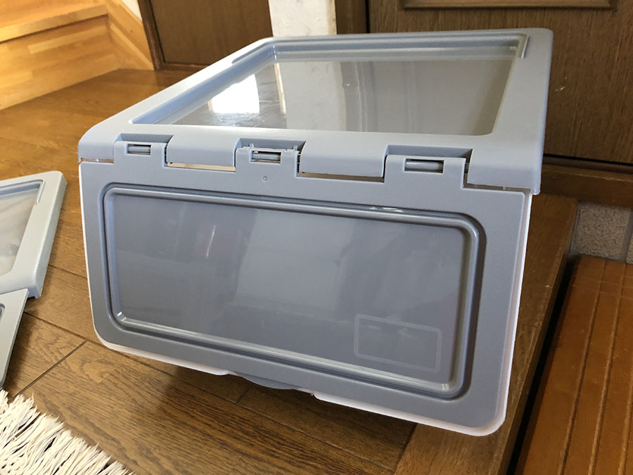 キャンピングカーDIYのビフォーアフター！ 車中泊女子が“昭和”なキャブコンをリアレンジ！ (1/2) - SOTOBIRA