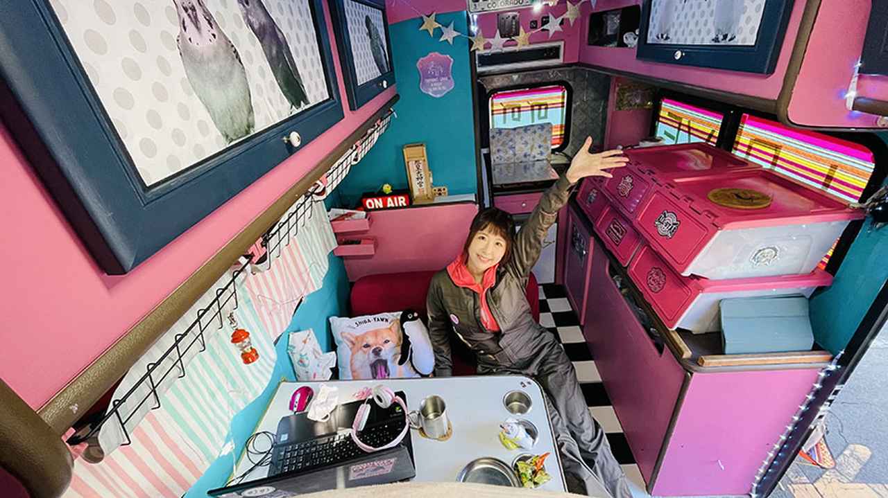 キャンピングカーDIYのビフォーアフター！ 車中泊女子が“昭和”なキャブコンをリアレンジ！ (2/2) - SOTOBIRA
