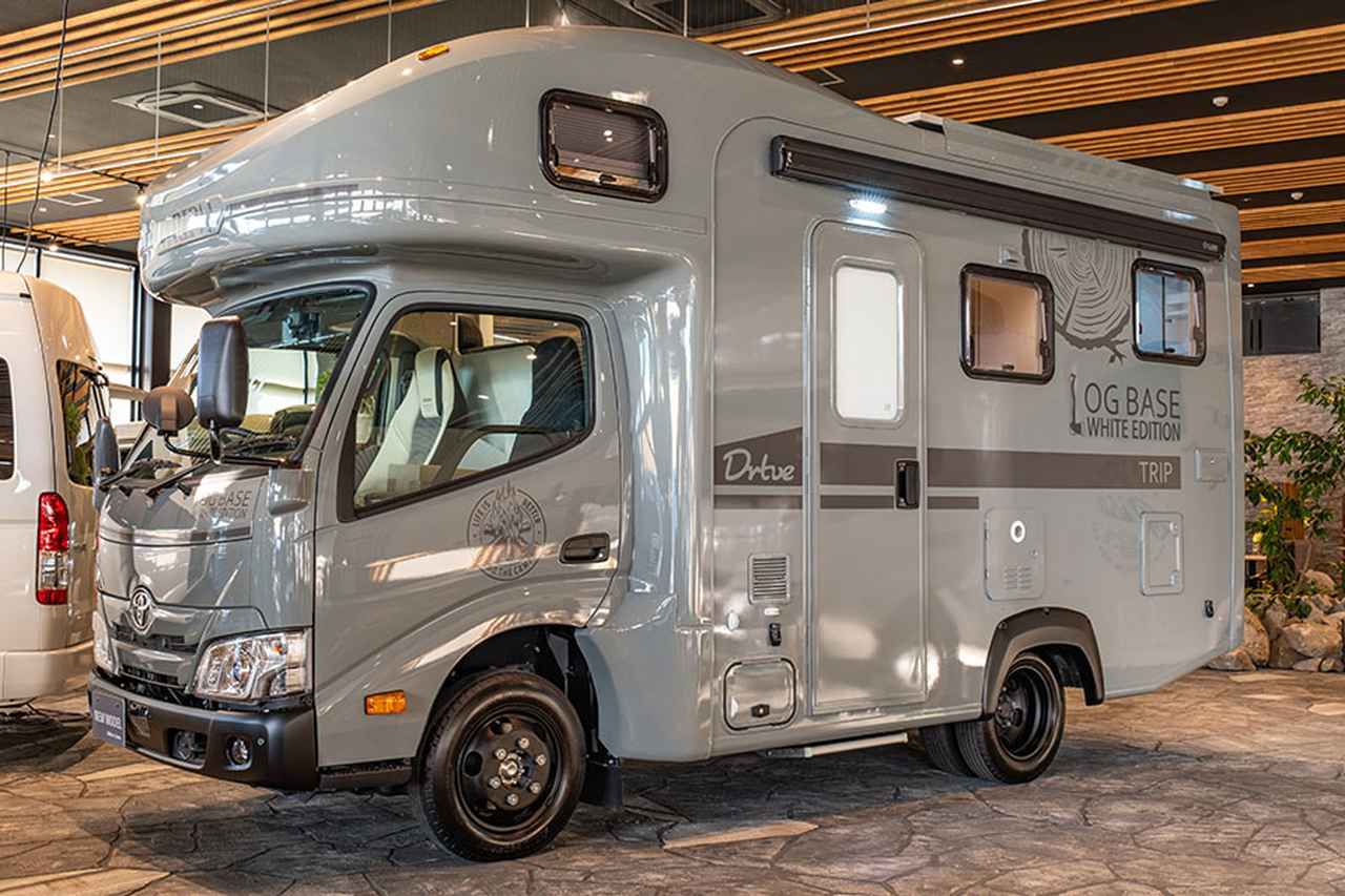 斬新アイデア満載のキャンピングカーが一挙5台デビュー！ダイレクトカーズがジャパンキャンピングカーショー2024でお披露目 - SOTOBIRA