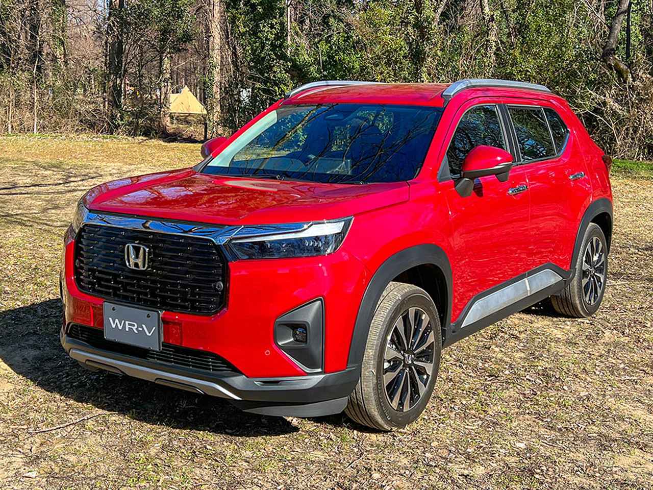 ホンダ・WR-Vで車中泊はできる？販売好調のコンパクトSUVを車中泊仕様にアレンジした結果…… - SOTOBIRA