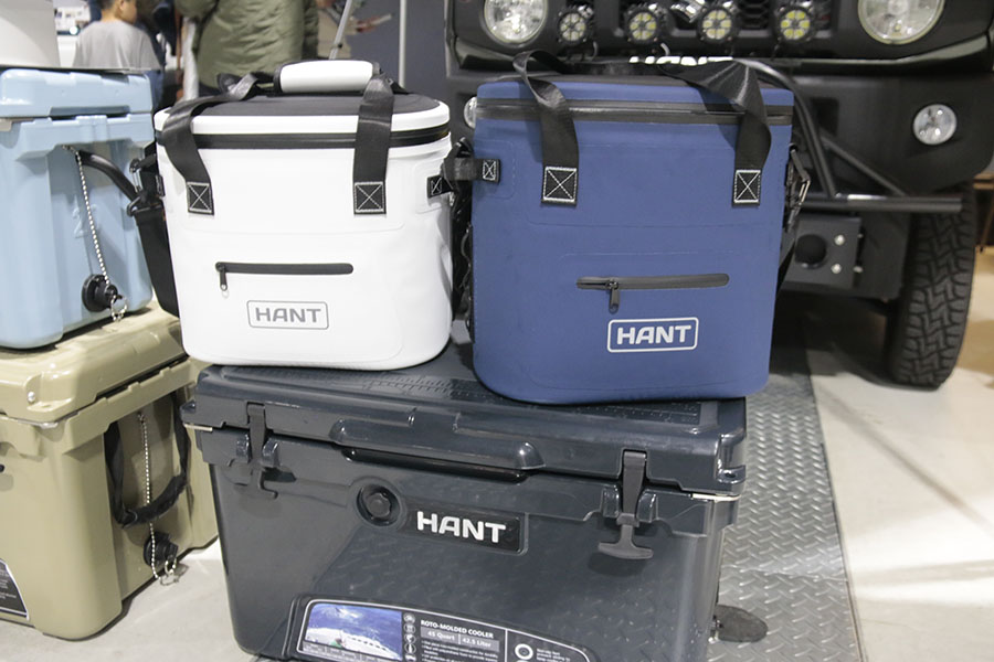 車中泊で使ってみたい！ 車中泊雑誌編集長が歩いて探した快適グッズ6選 名古屋キャンピングカーフェア編 - SOTOBIRA