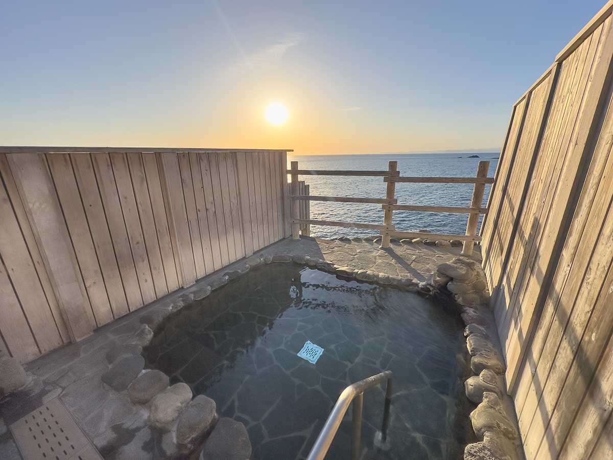 車中泊で西伊豆ローカル旅！風情ある温泉＆銭湯、絶品ご当地グルメの宝庫！ 車中泊で行く伊豆の絶景・秘湯湯めぐり旅⑤ (1/2) - SOTOBIRA