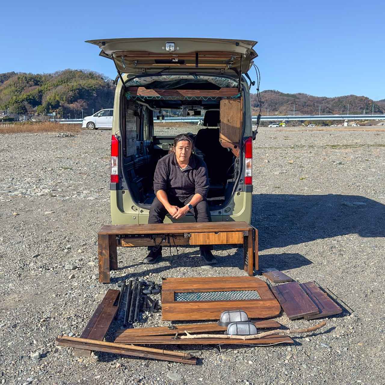 【車中泊DIY】年間300日過ごせるN-VANの作り方① DIY初心者必見の裏技公開！ - SOTOBIRA