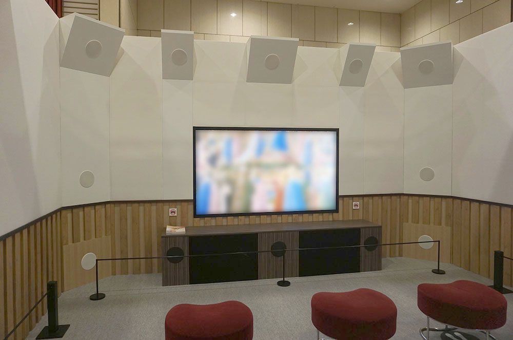 OTOTEN2022で、8Kや22.2chを体験しよう。アストロデザインの22.2ch Chair Style Speaker ...