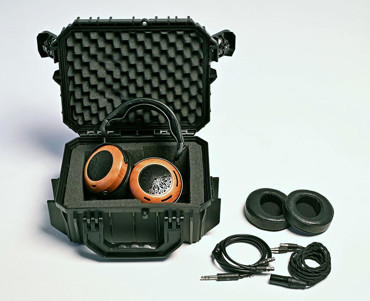 ZMFの「Atrium」ヘッドホンは、好きなアーティストをより好きになれる、愛情に満ちた表現力を備えている。振動板から本体の構造まで、こだわり ...