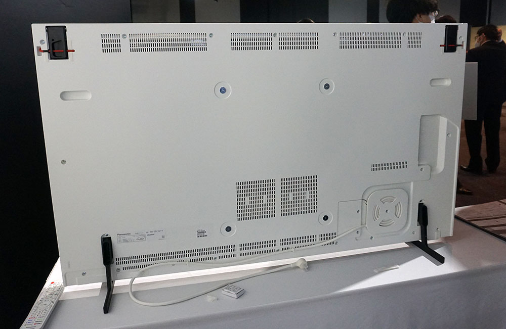 55インチ有機ELテレビが、出っ張りわずか3.5cmで壁掛できる!? パナソニックのウォールフィットテレビ「LW1」シリーズは、新しいテレビのありよう、くらしの空間を生み出す - Stereo ...