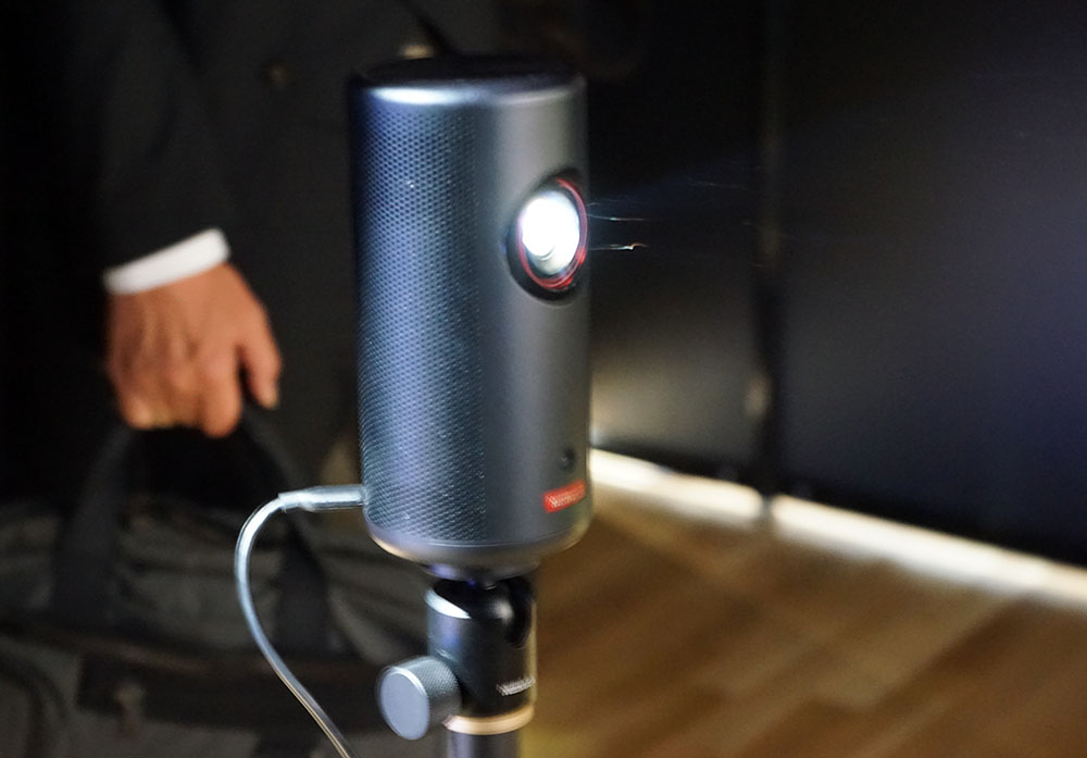 2K/DLPチップを搭載したレーザー光源モバイルプロジェクター「Nebula Capsule 3 Laser」をチェックした。手軽な大画面再生 ...