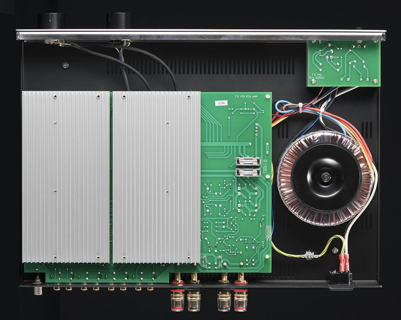 オーラデザイン創業35周年記念モデル「VA 40 rebirth」が11月に発売決定！ 名機「VA 40」の名を受け継いで、現代のピュア ...