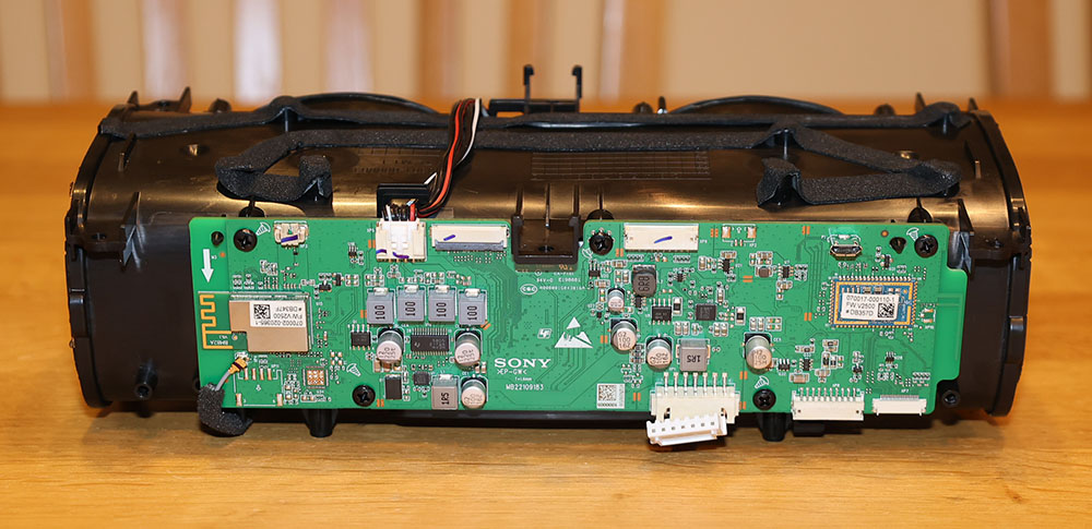 “持ち運べるホームシアター” という新提案に注目！ 「HT-AX7」は、ソニーの独自技術を活用した、最先端のシアターシステムと呼びたい：麻倉怜士のいいもの研究所 レポート103 ...