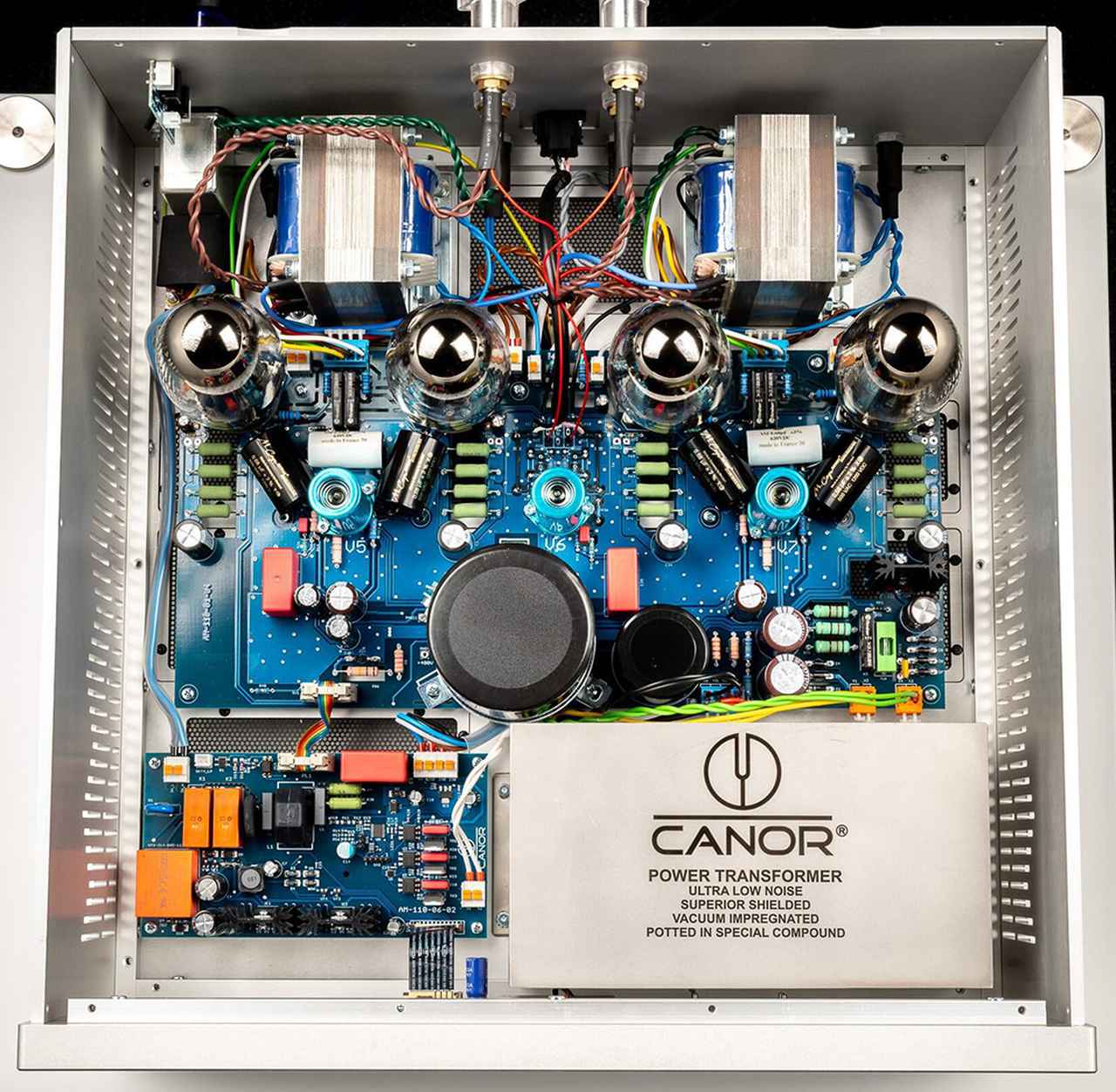 CANOR AUDIO、管球式アンプのフラッグシップ、プリ「HYPERION P1」、モノパワー「VIRTUS M1」を、12月1日に発売 ...