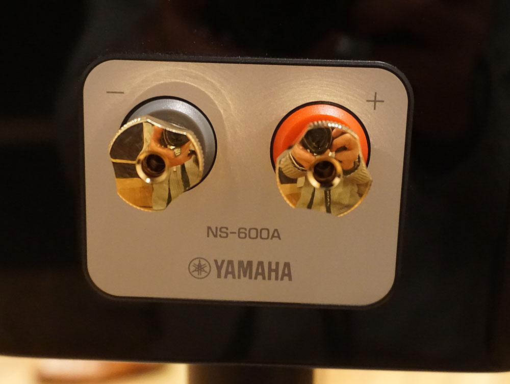 ヤマハから、それぞれの個性を持ったブックシェルフスピーカー「NS-600A」「NS-800A」がデビュー。音楽ジャンルやオーディオの聴き方によって選び分けたい、注目の兄弟モデル ...