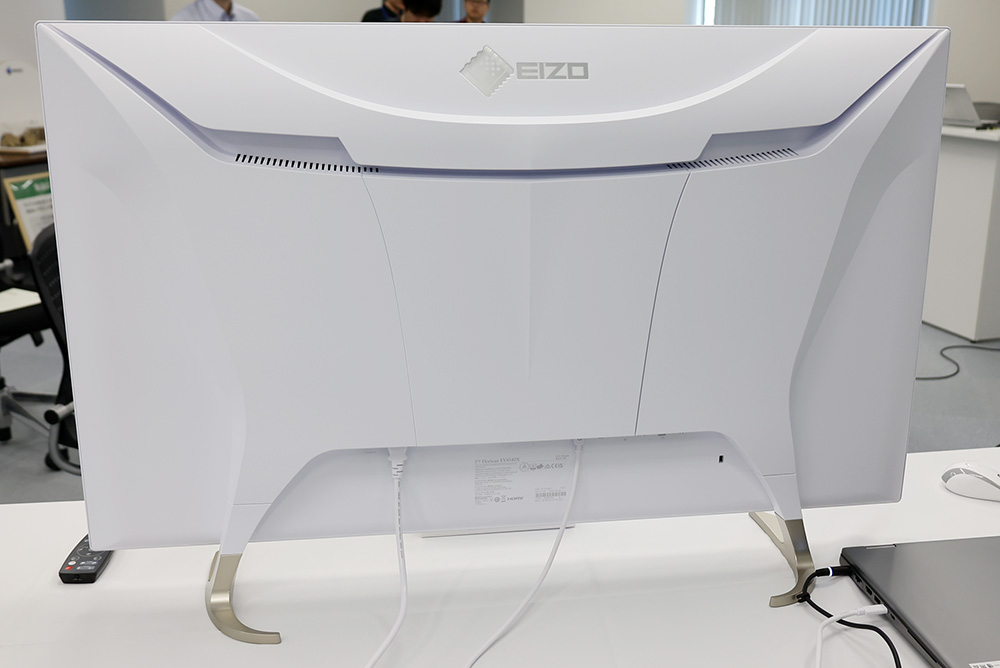 EIZO、42.5型の大画面と4K解像度を備えた「FlexScan EV4340X」を6月28日に発売。優れた一覧性を備え、様々なビジネス用途にアピールする - Stereo Sound ONLINE