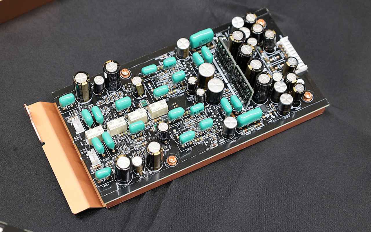 マランツが、理想の音を追求したプリメインアンプ「MODEL 10」を10月にリリース！ 新開発デュアルモノ・シンメトリカルClass Dパワー ...