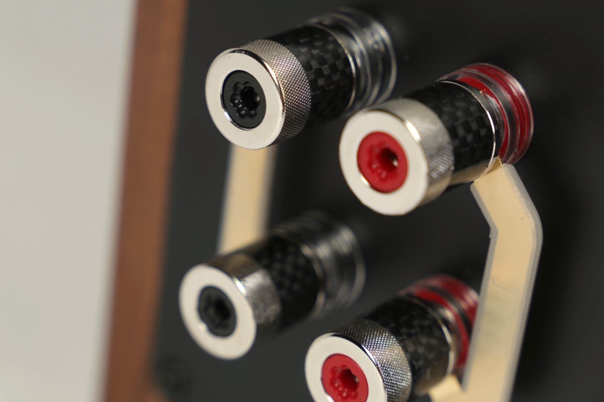 「ELAC CONCENTRO S 503.2」これぞ、サイズを超えた一生モンのスピーカー！第6世代「JET」トゥイーター搭載。最高峰ラインの名機にさらに磨きをかけてきた - Stereo ...