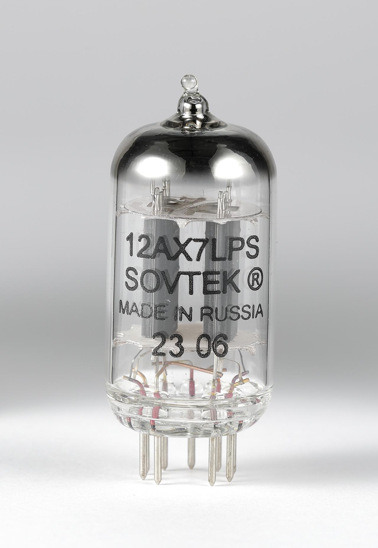 鈴木 茂 LP『BAND WAGON』でプリ管12AX7を聴き比べる Part.2 (3/4) - Stereo Sound ONLINE