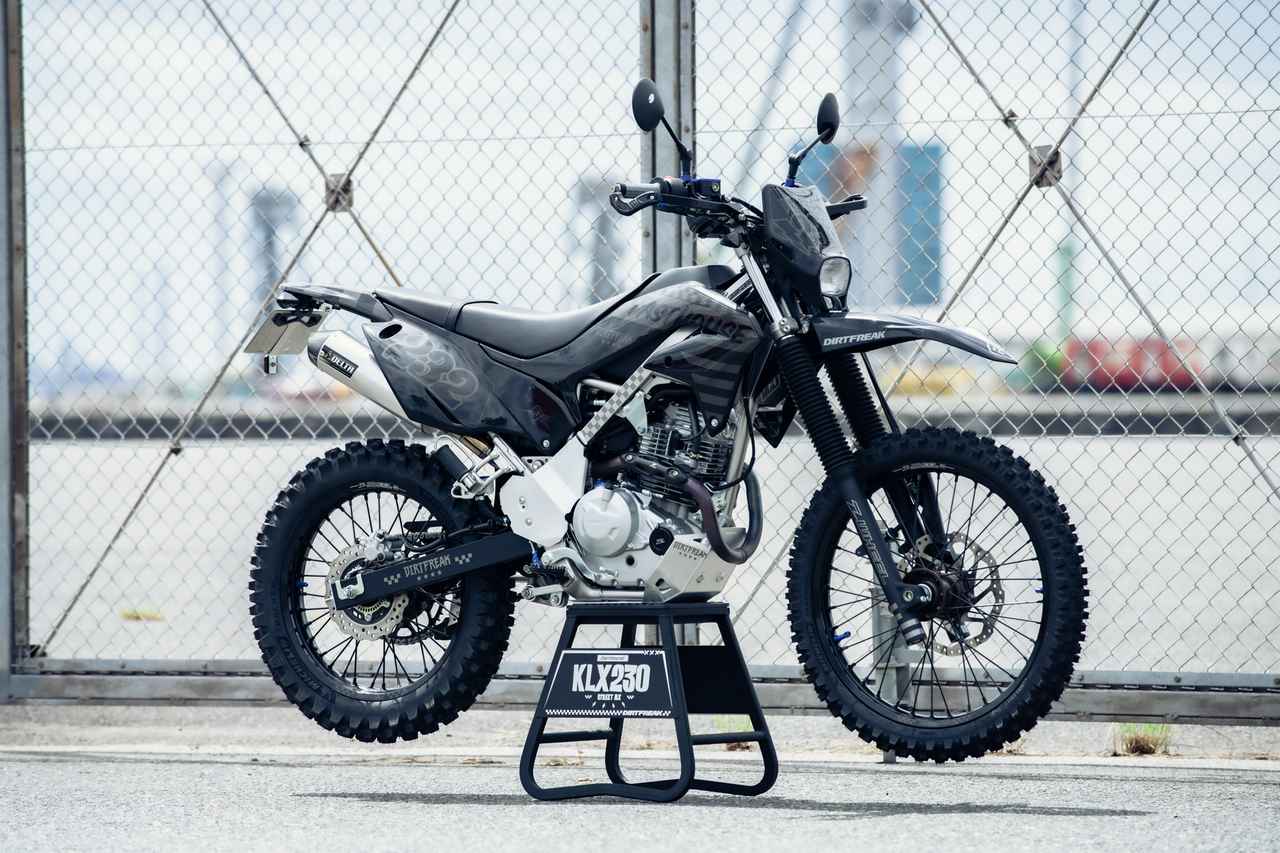 待ち望まれた、KLX230カスタム。ストリートに映えるFASTHOUSEエディション (5/6) - webオートバイ