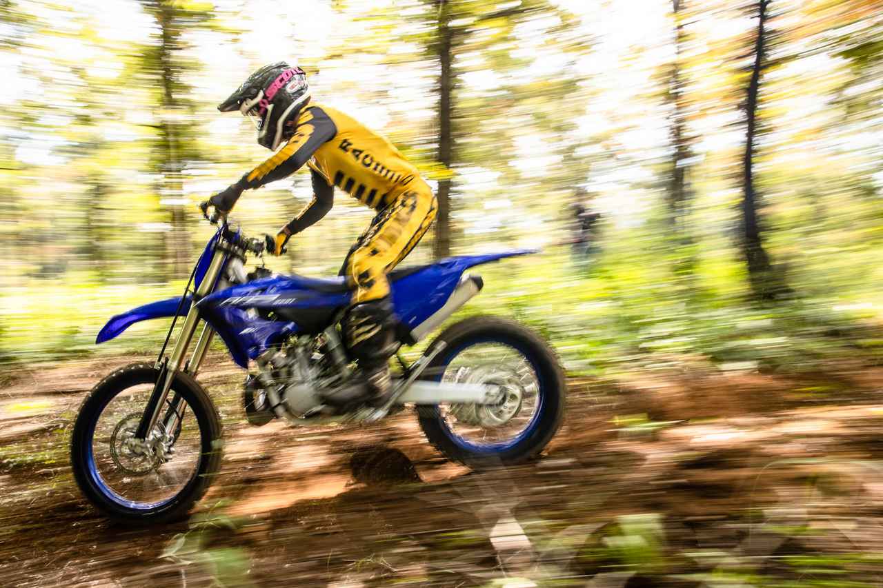 「安心感のある低回転域、あらゆるライダーにおすすめできる」23MY YZ125X／YZ250X 試乗インプレッション ※ムービー連動 - Off1.jp（オフワン・ドット・ジェイピー）