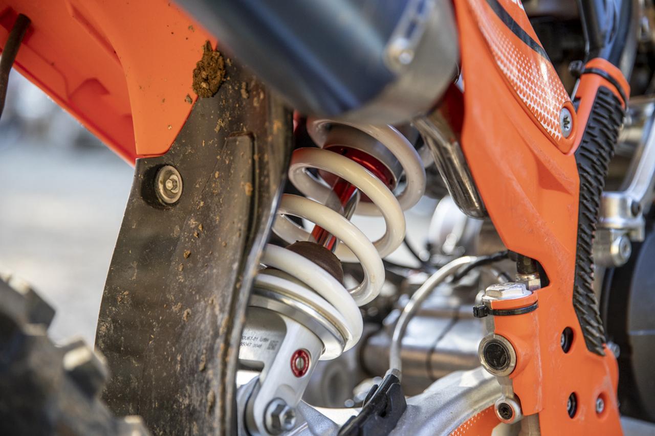 進化したWPの最新エアサスペンションが安全な上達をサポートする - Off1.jp（オフワン・ドット・ジェイピー）