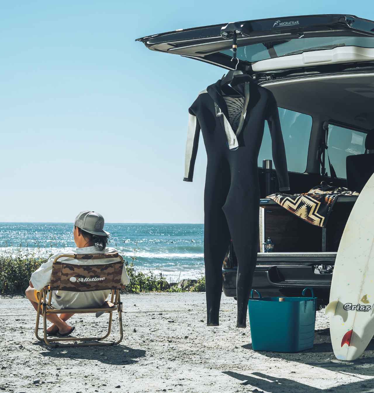 車中泊派は絶対欲しかったヤツ、バックドアフックを固定する便利アイテム - Off1.jp（オフワン・ドット・ジェイピー）