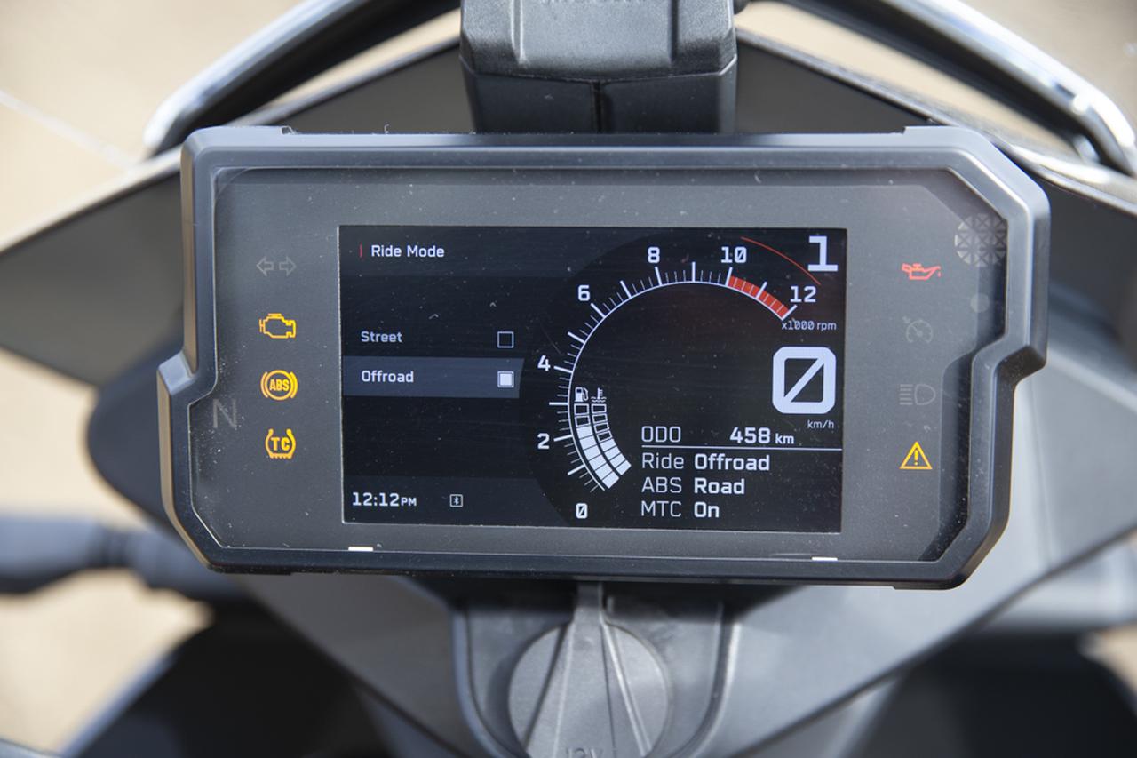 スポークホイール装備と選べるライディングモードで、オフロード適性が増した390 ADVENTURE SW - Off1.jp（オフワン・ドット ...