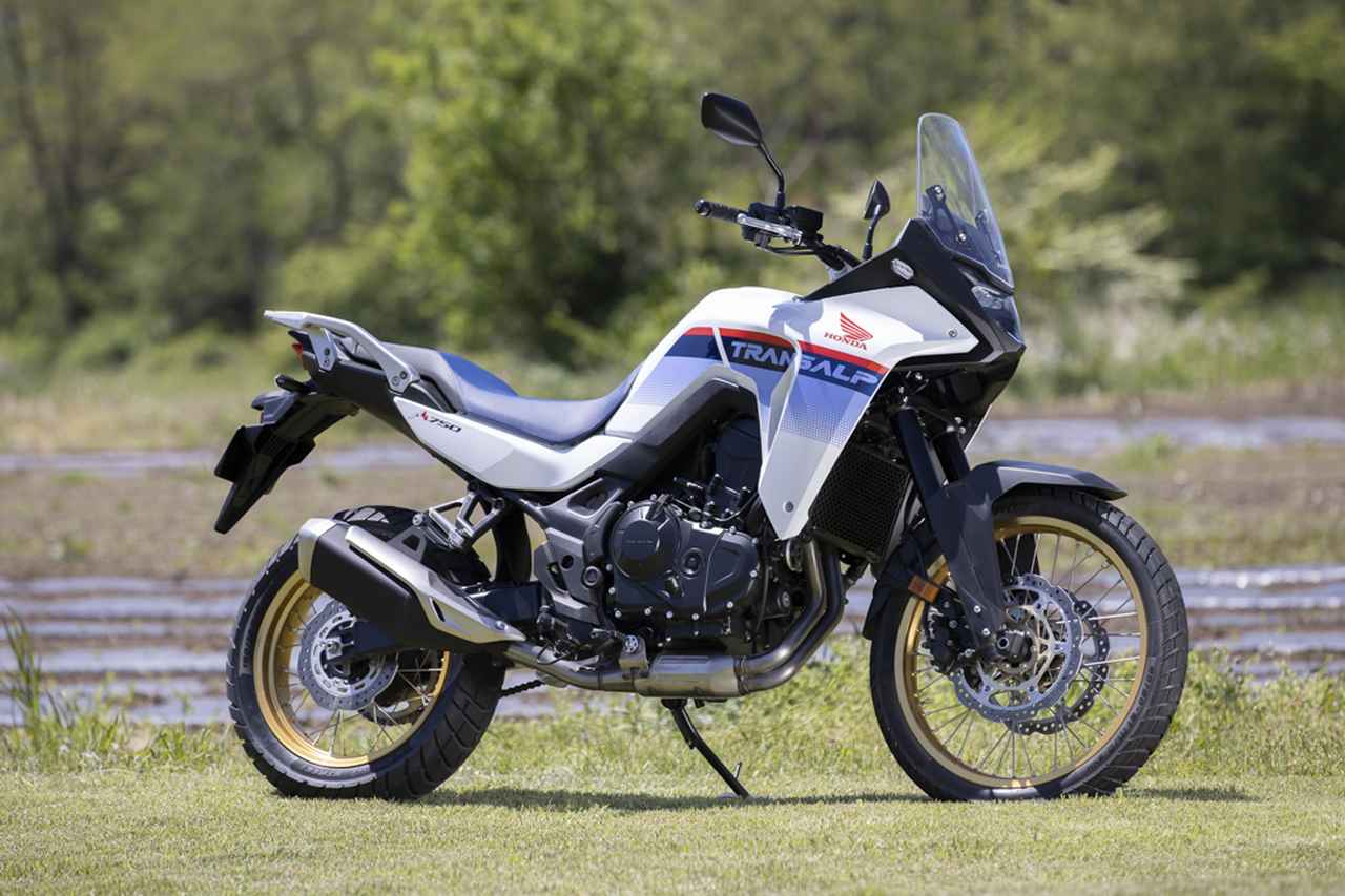 令和に蘇るデュアルパーパス、あらゆる道を快適に越えるXL750トランザルプ - Off1.jp（オフワン・ドット・ジェイピー）