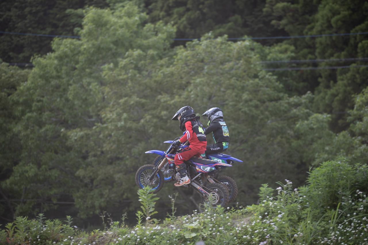 ひとつでも上に。勝利への意地がぶつかり合う2023 44キッズクロス第5戦 (3/5) - Off1.jp（オフワン・ドット・ジェイピー）