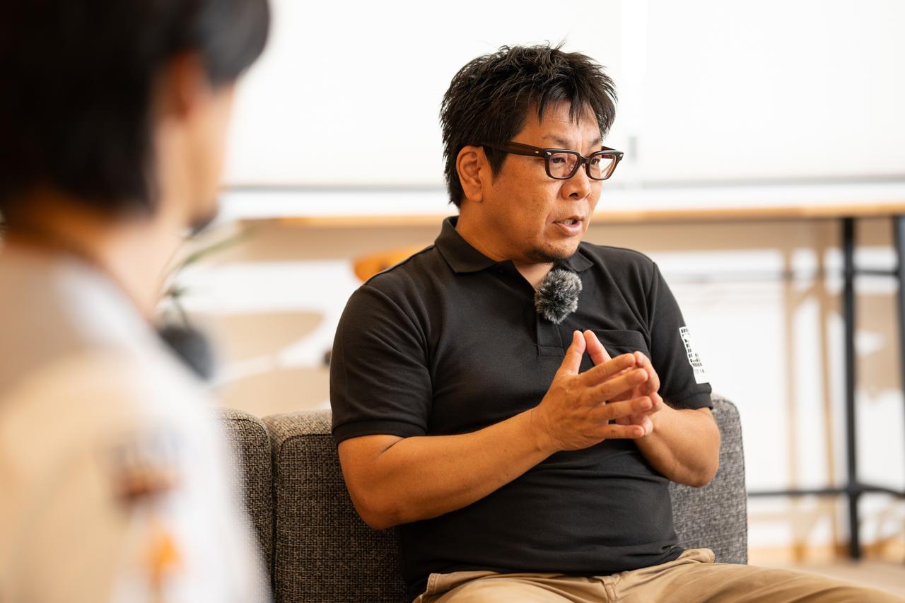 藤原慎也の乗るFIATデュカトってどんなクルマ!? ライダー×インポーター対談 - Off1.jp（オフワン・ドット・ジェイピー）