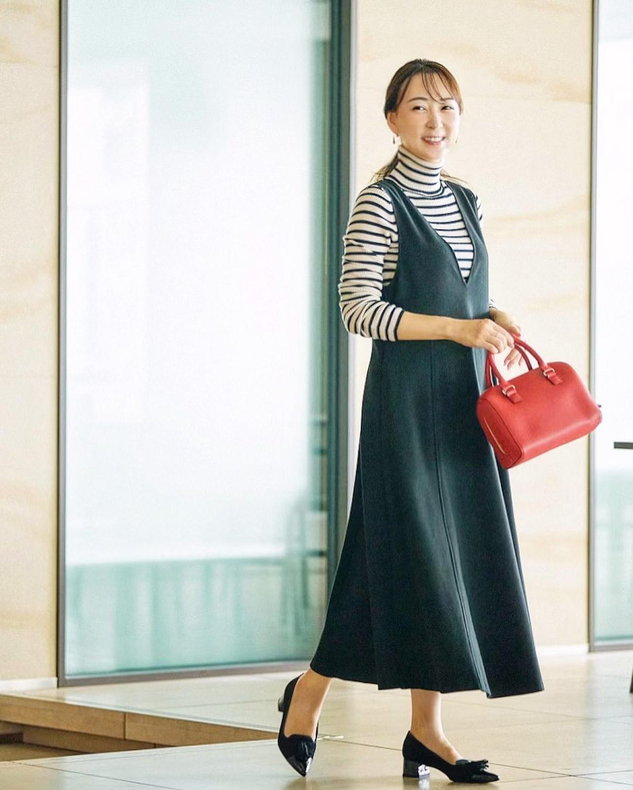 “グレー旋風”巻き起こってる、、！【ユニクロ】SNSで話題！「美人映えジャンスカ」 (1/2) - 【ftn】