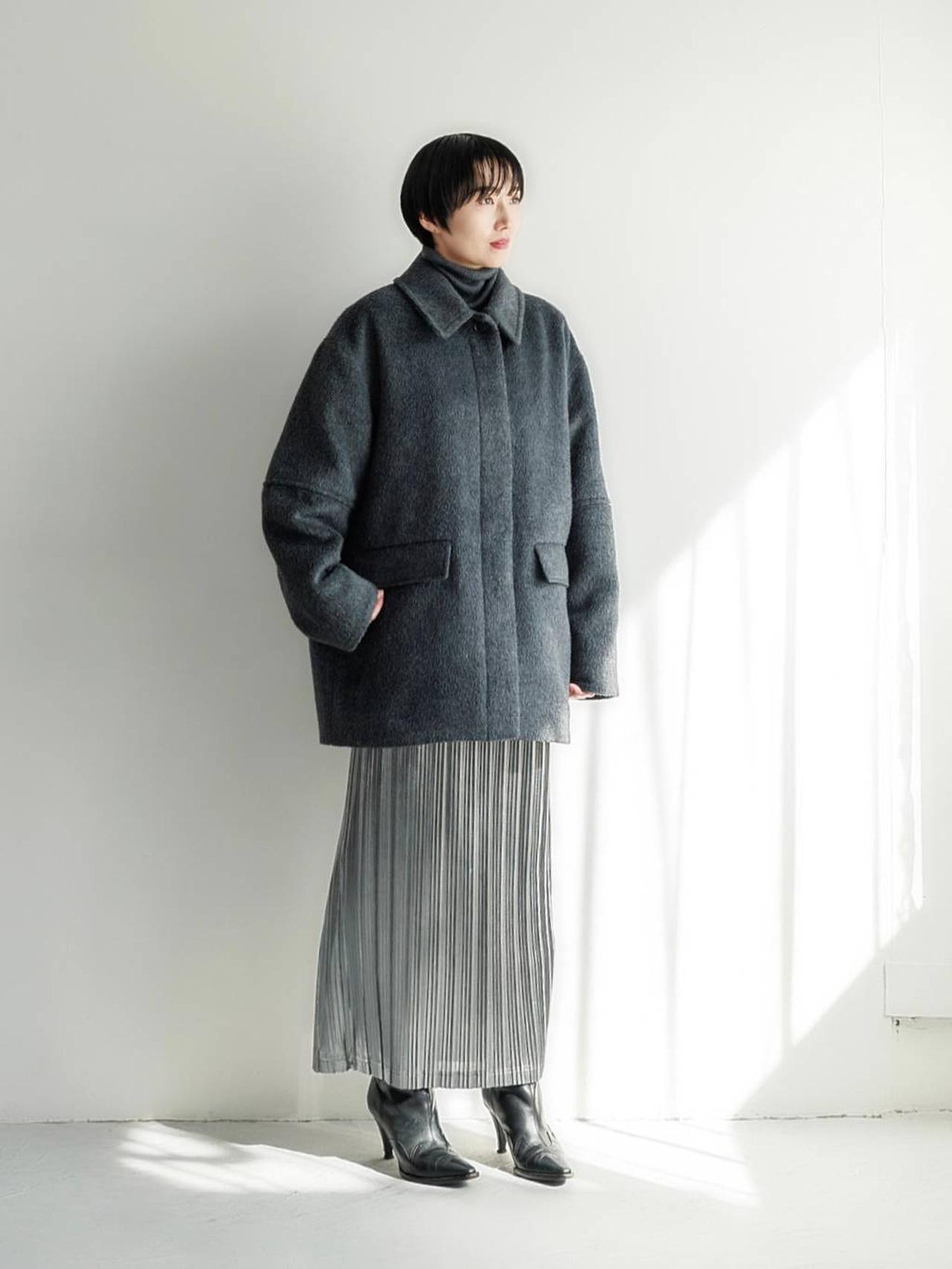 40・50代必見！【LEPSIM】シンプルだけど技アリ！「大人のモノトーンコーデ」 (1/2) - 【ftn】