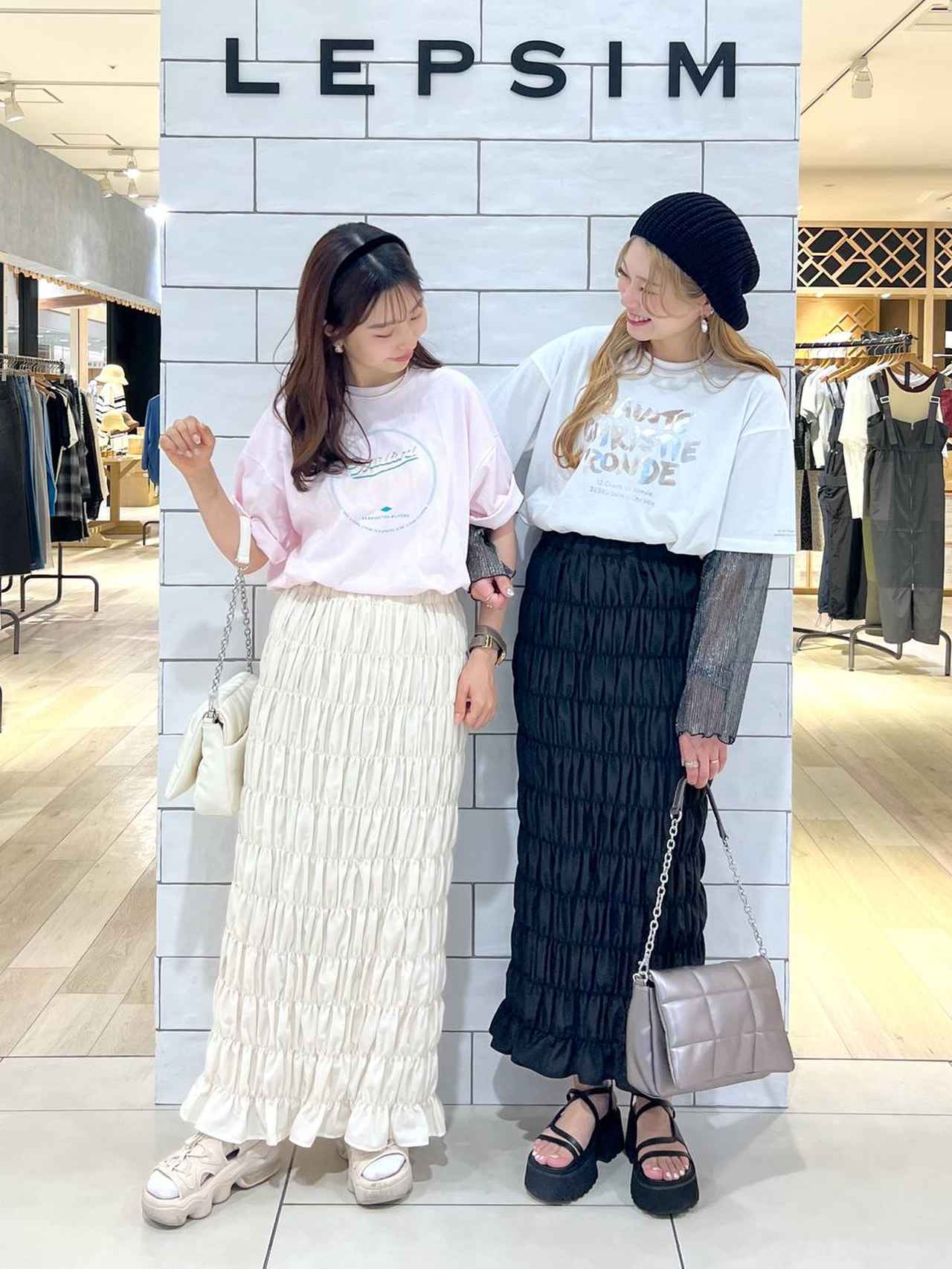 今、リアルに売れてる！【LEPSIM】くしゅっと可愛い「シャーリングスカート」♡ - 【ftn】