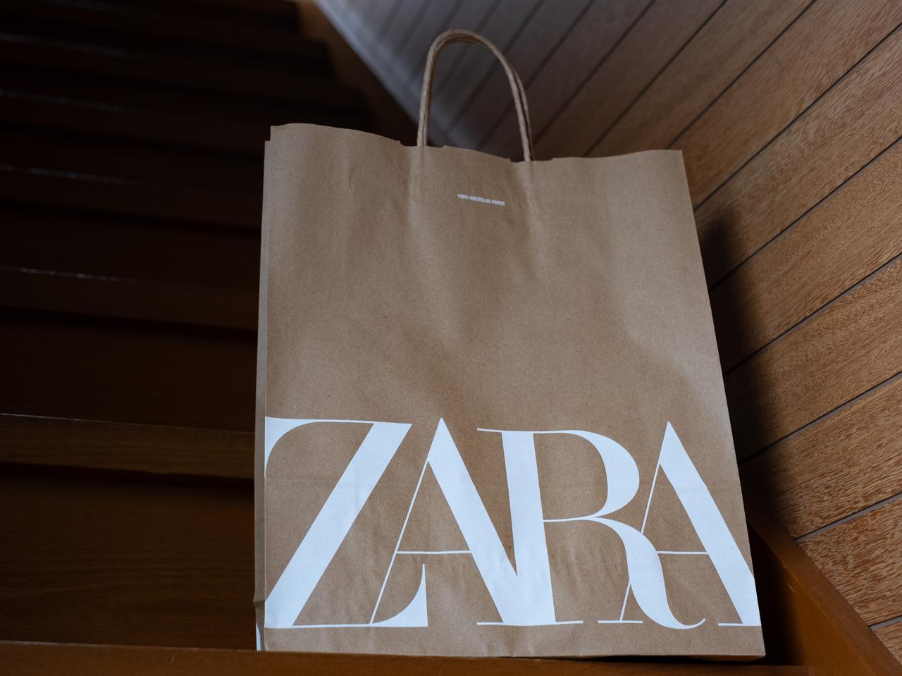 今すぐ【ZARA】に走れーーーーッ ！ まさかの半額以下！「きらきらバッグ」 (1/2) - 【ftn】