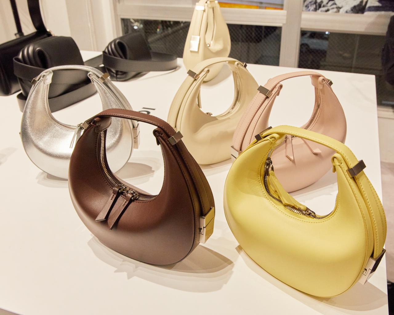 話題沸騰！韓国発バッグ「OSOI」バッグの全て見せます！ - 【ftn】